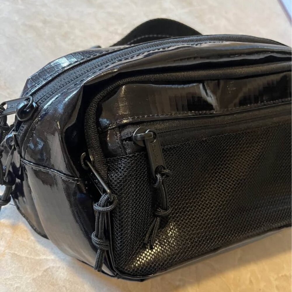 Calpak Terra Small Sling Bag in Obsidian NWT - Gem